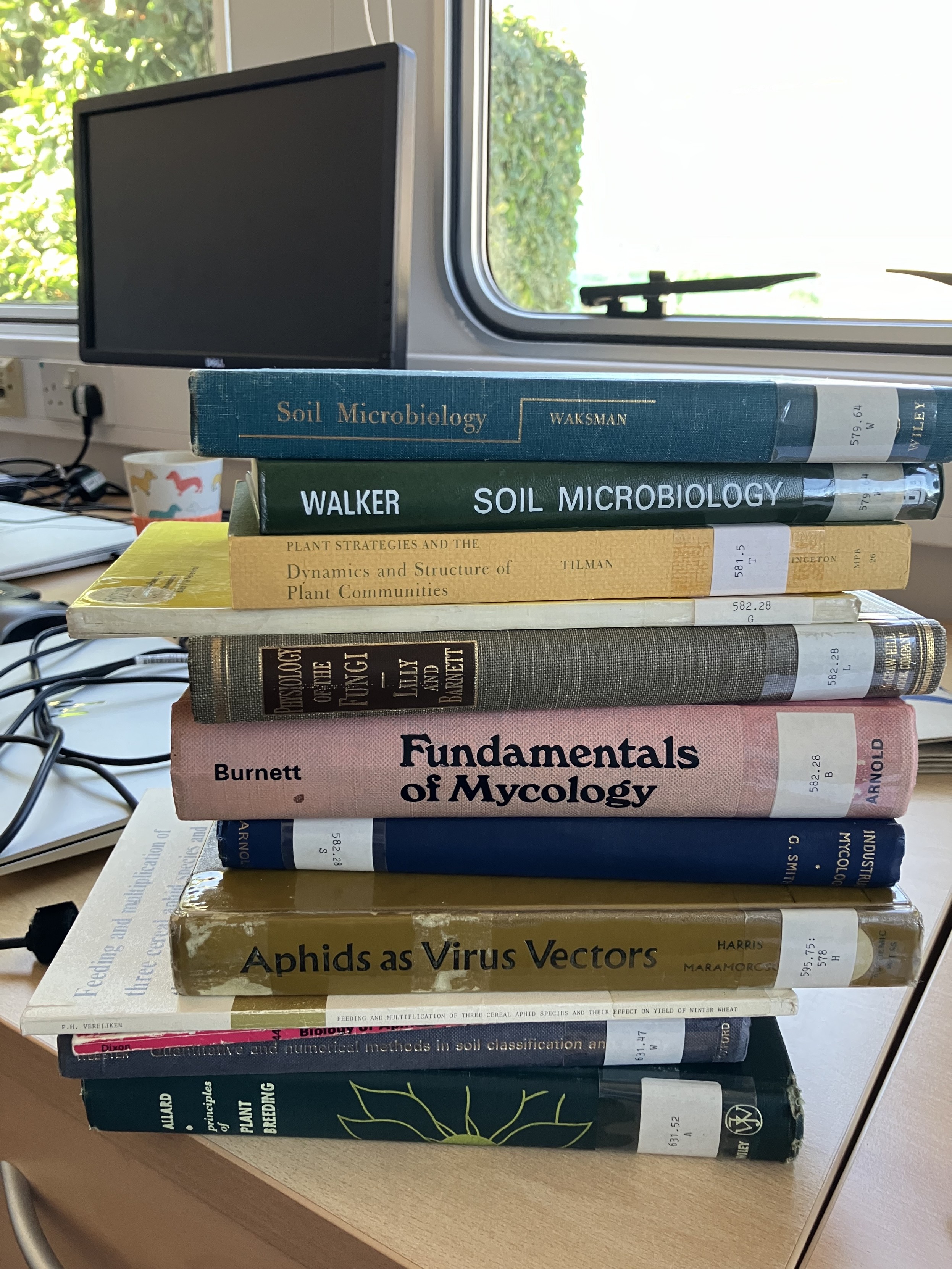 weecology (@weecology@ecoevo.social) - ecoevo.social